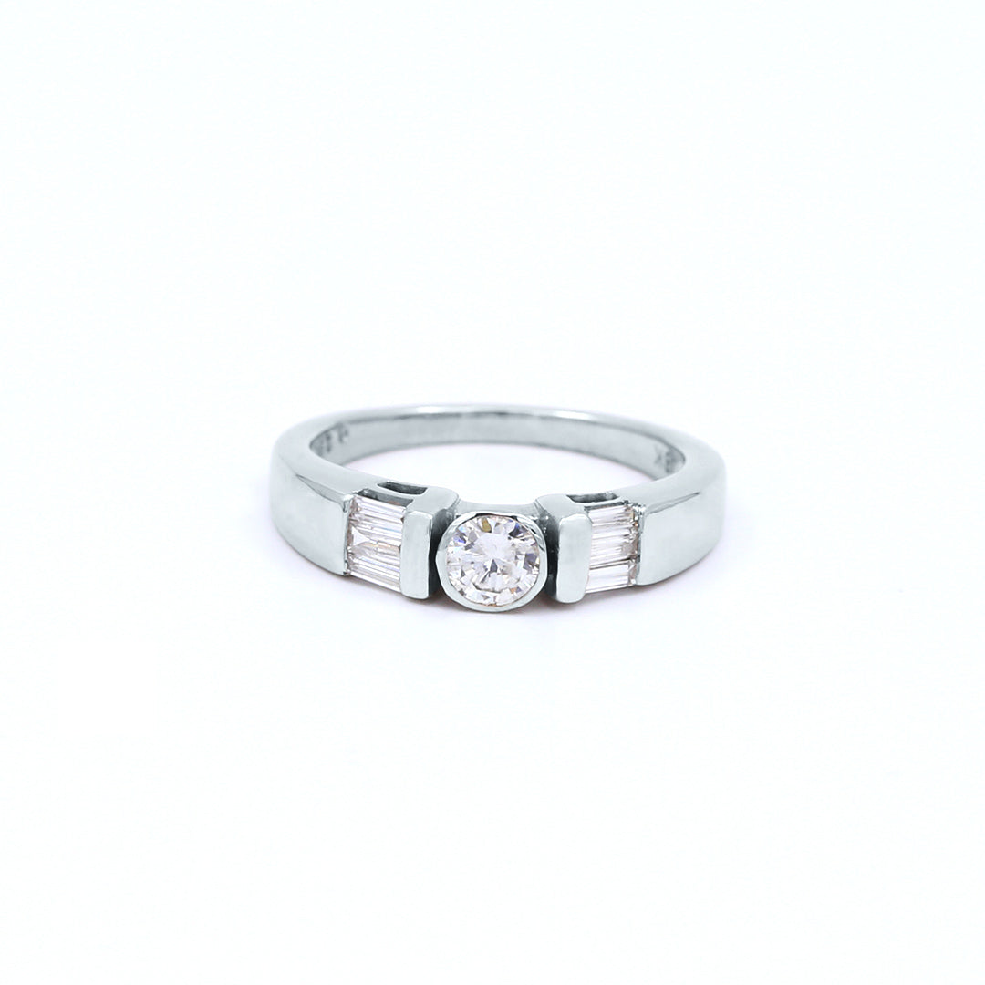 Ladies White Gold Rings – Tocknell Engravers